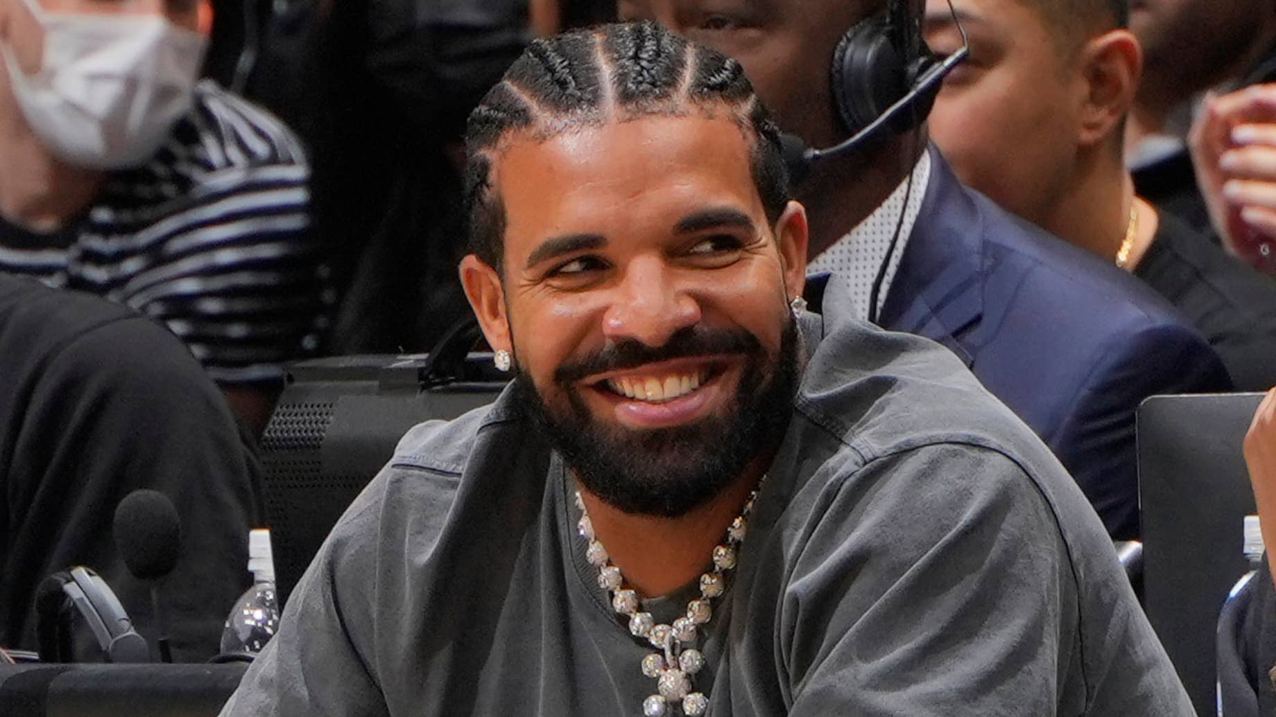 Drake's 'For All the Dogs’: All the Direct Mentions, Subliminal Disses ...