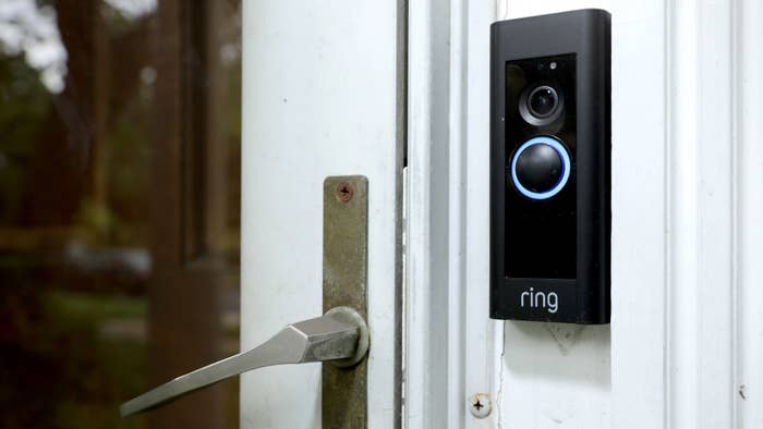 Ring to Pay $1 Million to Anyone Who Records Alien on Doorbell Camera ...