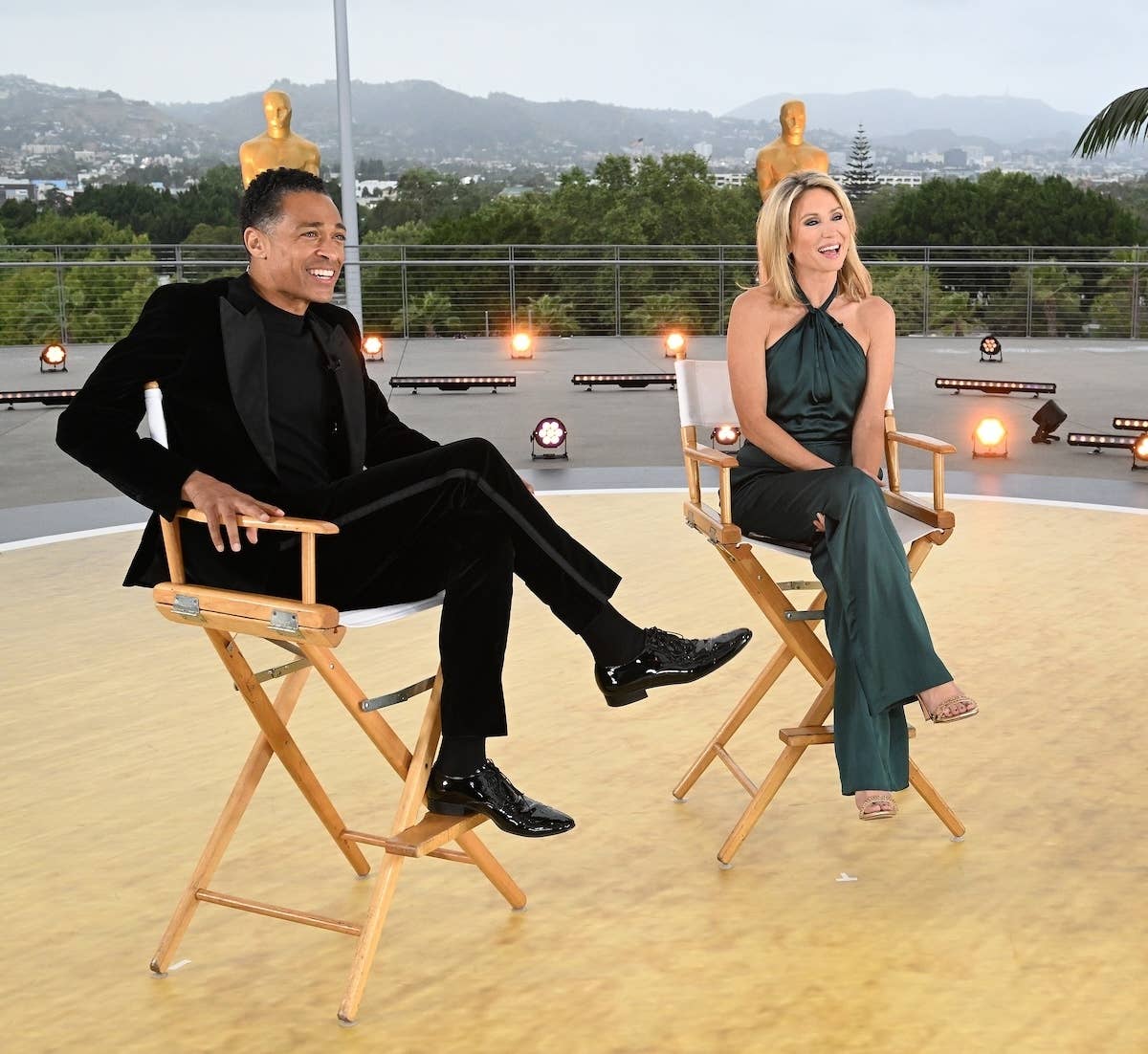 Amy Robach and T.J. Holmes Go 'Instagram Official' to Announce Joint ...