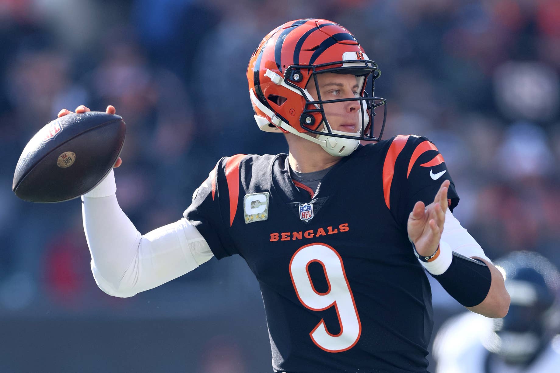 Bengals QB Joe Burrow Pays Homage To Father By Wearing Montreal ...