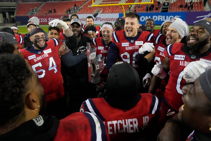 Montreal Alouettes Celebrate Championship By Eating Poutine From The ...