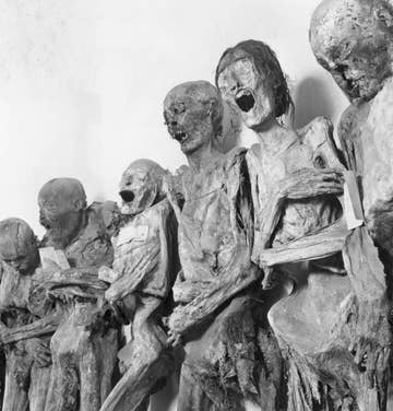 21 Scary Wikipedia Pages