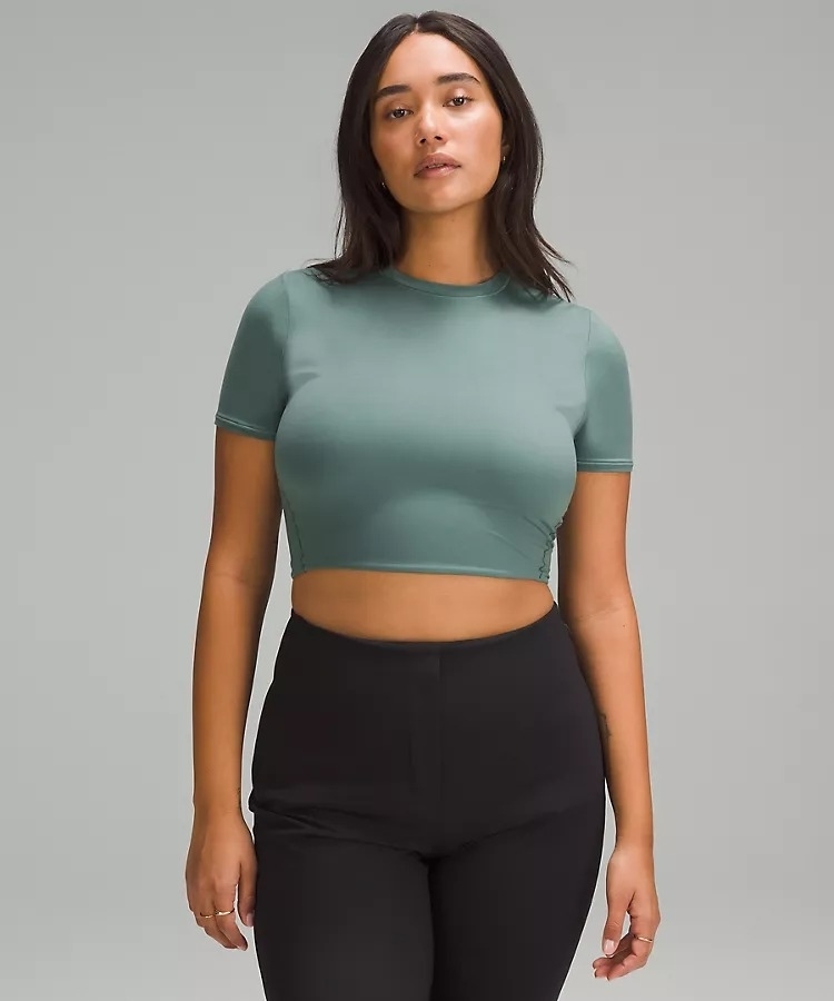 Simplify Your Wardrobe With Easy Pieces From Lululemon
