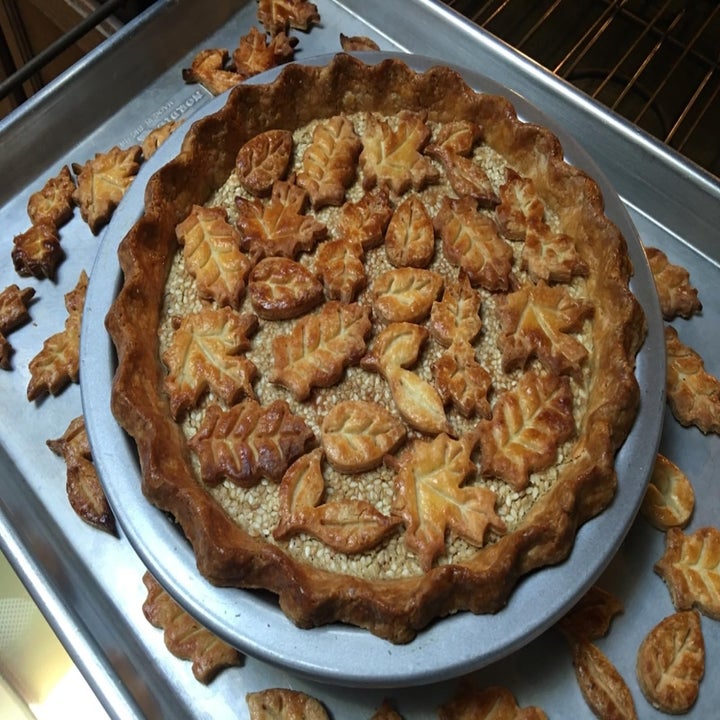 The Pie Plate That Bakers Use To Prevent Soggy Bottoms