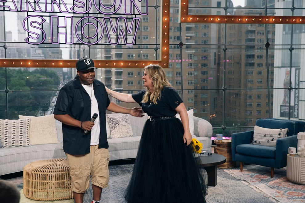 Kelly Clarkson Personal Hygiene Comments Go Viral