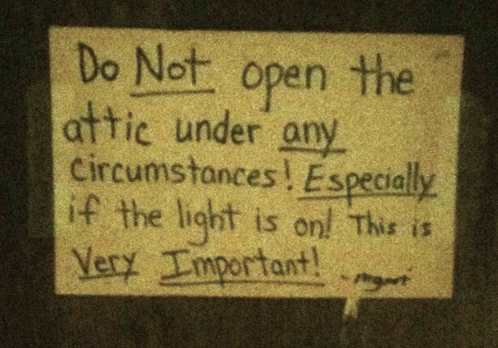 32 Mildly Unnerving Photos