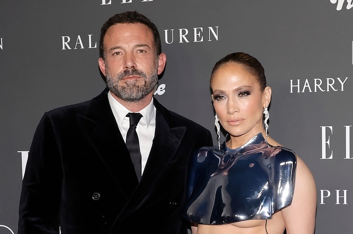 Jennifer Lopez Laughs Off Discourse About Ben Affleck Being Unhappy ...