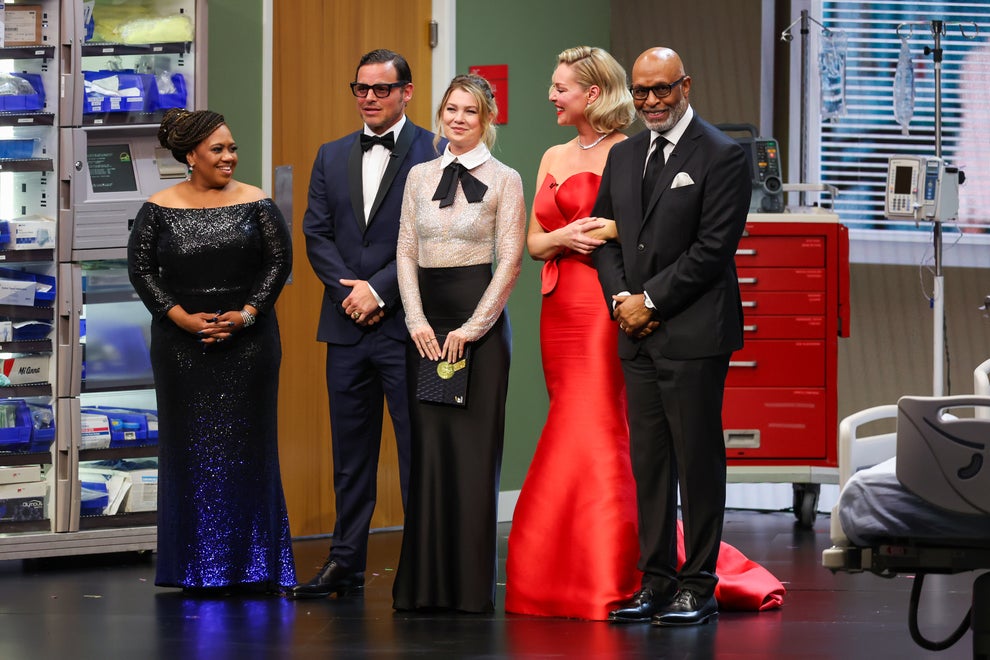 Greys Anatomy Cast Reunite At Emmys