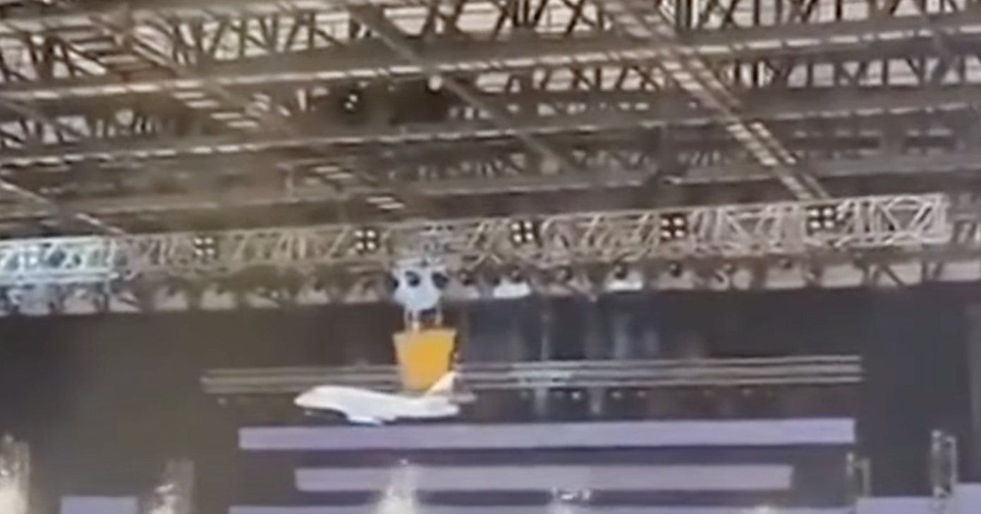 Tech CEO Falls to His Death During Failed Stage Stunt in Front of ...