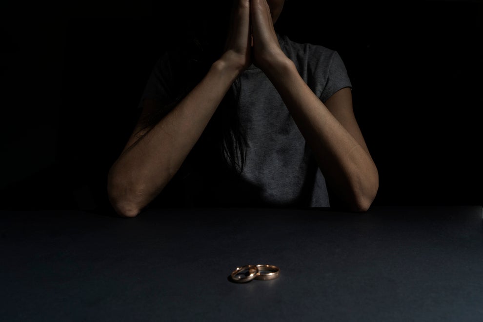 17 Stories From Divorced People Who Remarried Their Ex