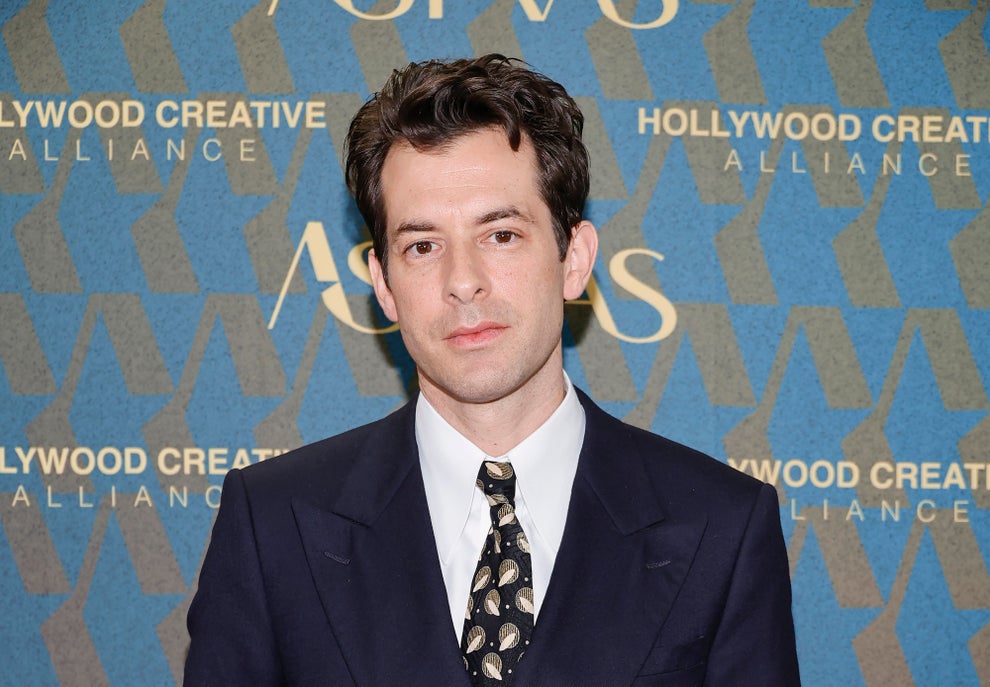 Mark Ronson Divides People By Throwing Golden Globes Speech In Trash