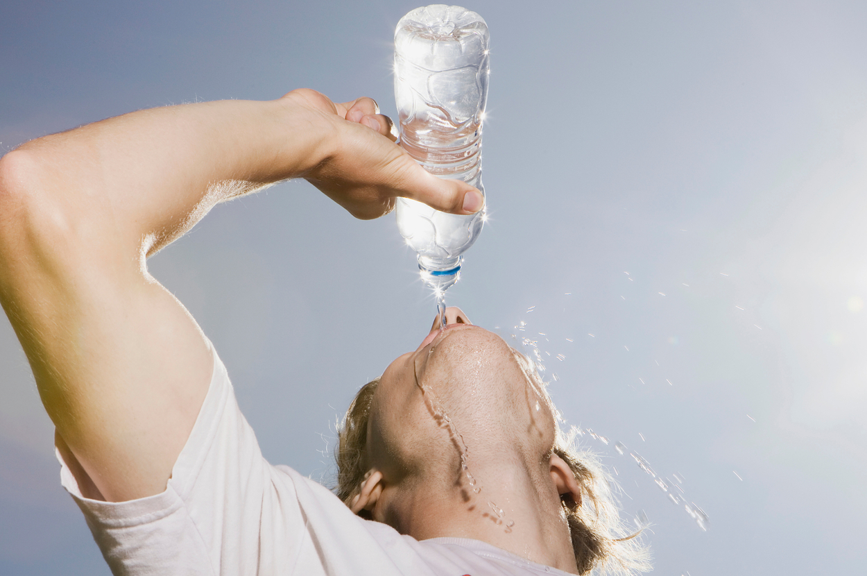 Apparently We’re All Unknowingly Guzzling Tiny Particles of Plastic ...