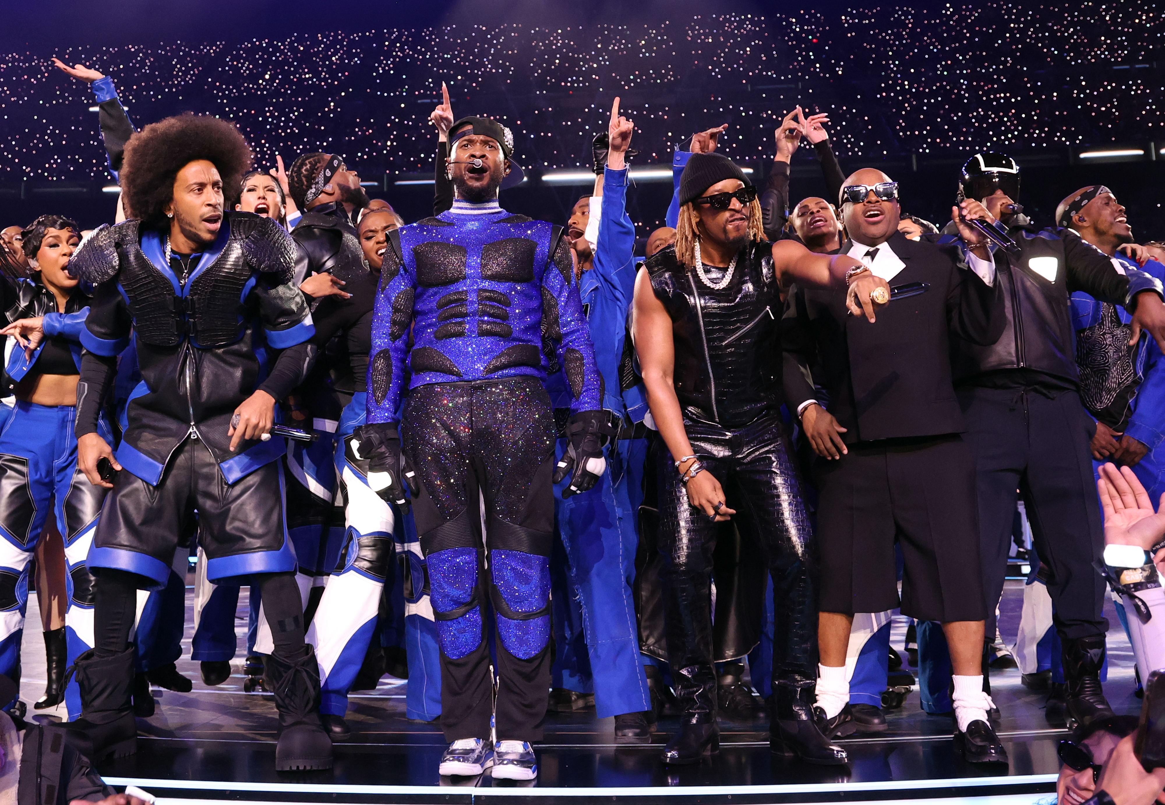 Usher Wore Special Air Jordan 4s for Super Bowl Performance The shoes ...