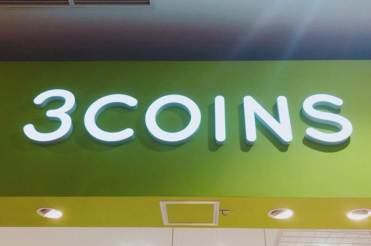 【動画・画像】【3COINS】花粉症の時期に便利！オシャレ「携帯ブラシ」2WAY仕様で使いやすいの！