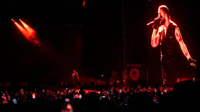 Watch Drake Bust Out the 'Fresh Prince' Carlton Dance on Tour | Complex