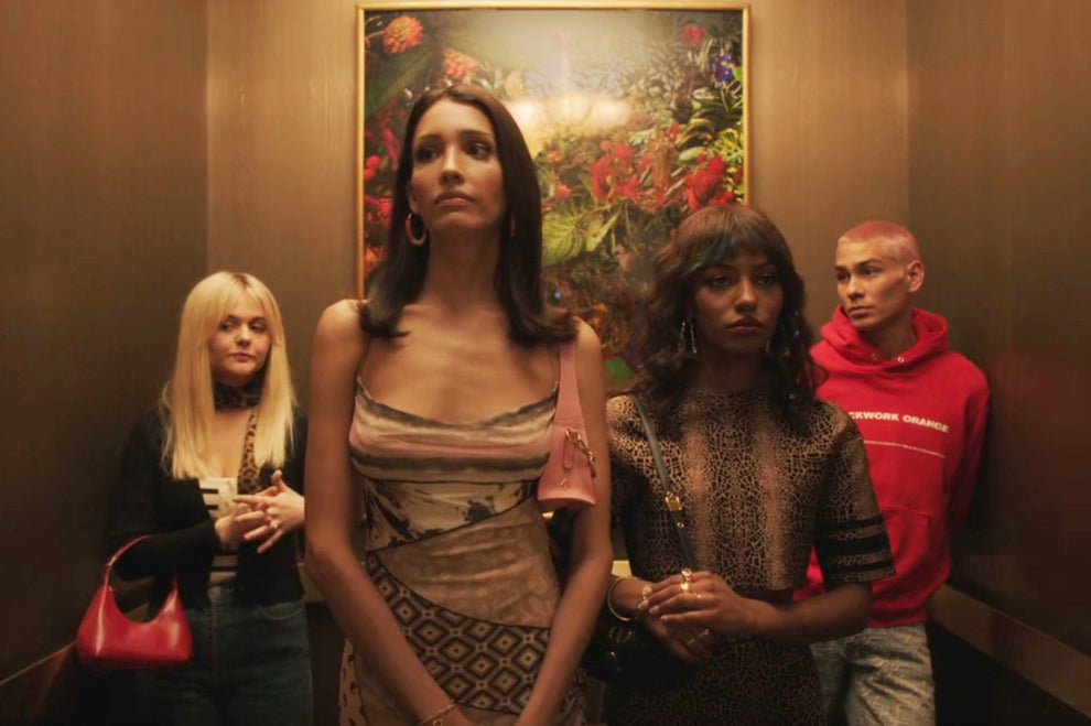 33 Common Things People Do That Are Rude