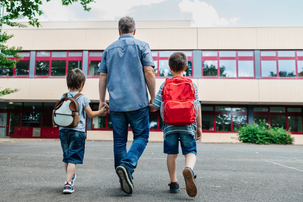Why Teachers Are Frustrated With Kids Mewing In The Classroom