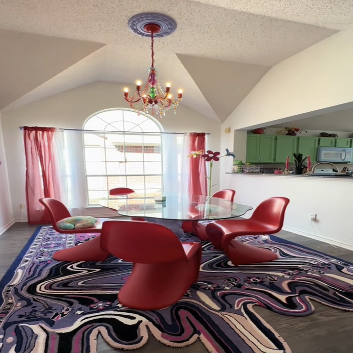 Interior Decorator Gives A Viral Tour Of Colorful Home