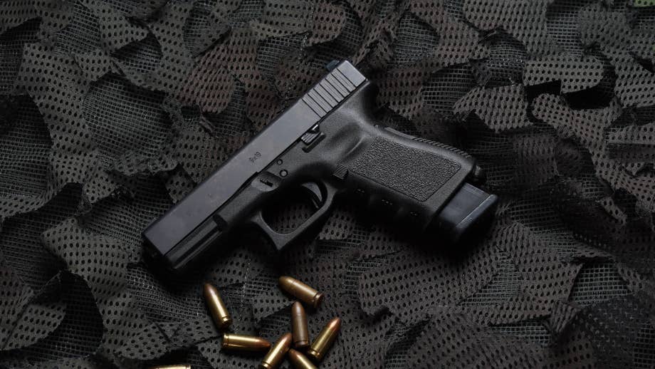 Chicago Lawsuit Targets Glock Over 'Switch' Mechanism | Complex