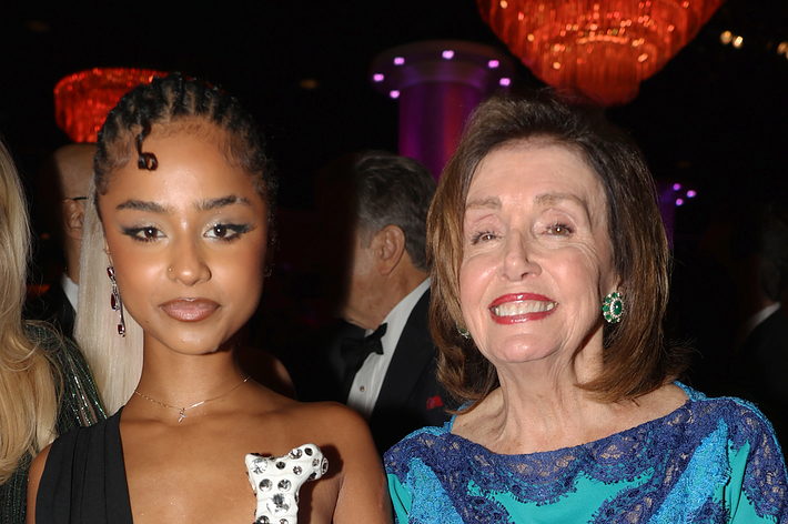 Footage Shows Tyla's Met Gala Gown Being Cut Into a Skirt Mid-Event ...