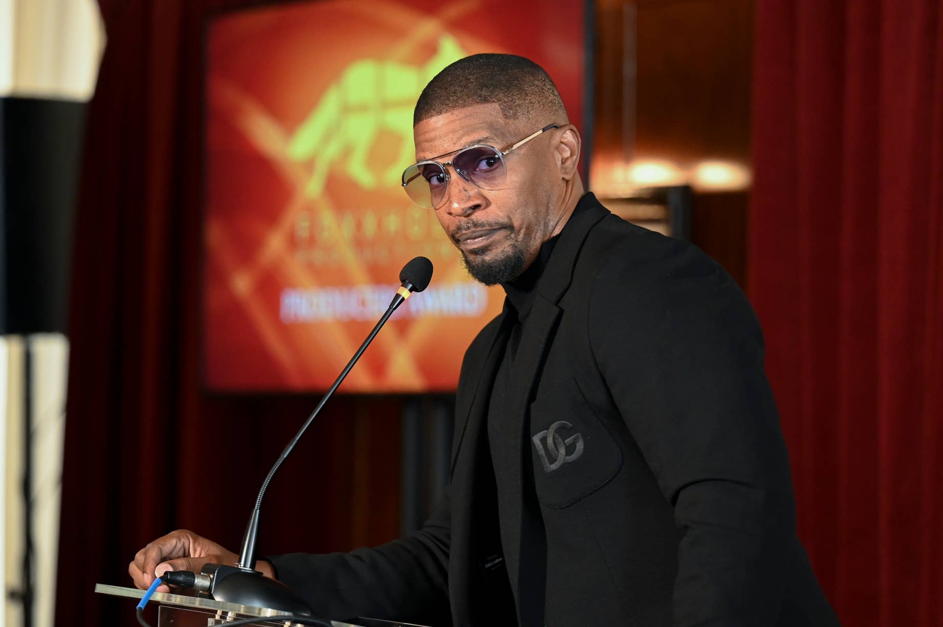 Jamie Foxx Jokes Clone Rumors Lost Steam After He Was Seen With a White ...