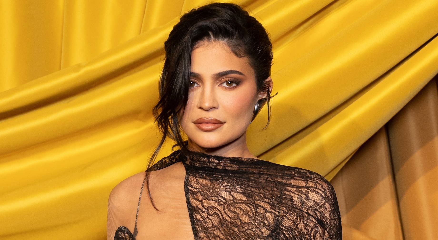 Kylie Jenner Launches Her Own Canned Vodka Soda Brand Sprinter | Complex