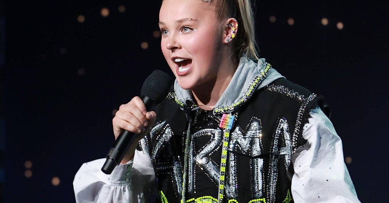 Jojo Siwa Walks Back Gay Pop Comment Amid Backlash