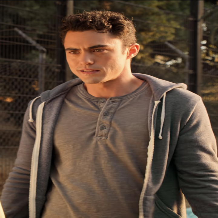 13 Actors Who Were 30 And Older When They Played Teens