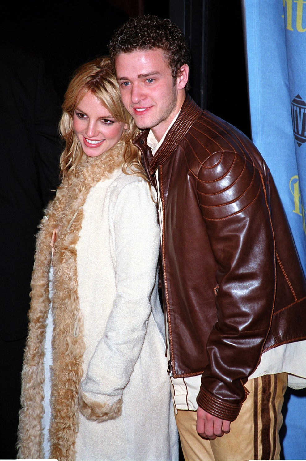 11 Famous People Who Shared Celeb Drama In Their Memoirs