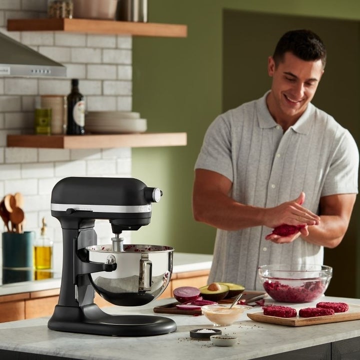 Upgrade Your Kitchen: KitchenAid Stand Mixer 29% Off