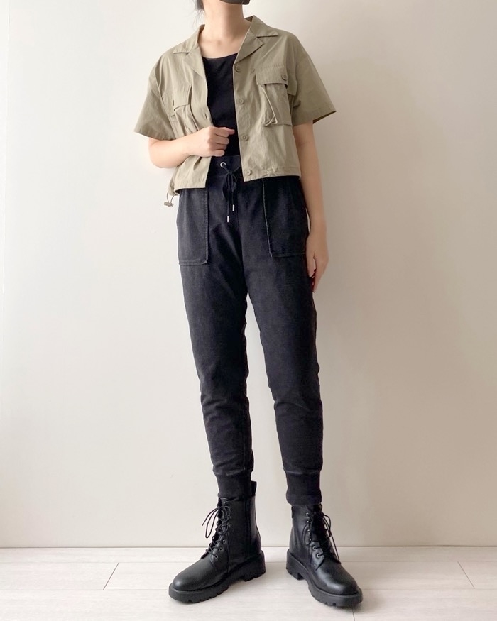 GU】2290円→790円に値下げ中!「ヘビロテの予感」「4色買いまし GU】2290円→790円に値下げ中!「ヘビロテの予感」「4色買いまし