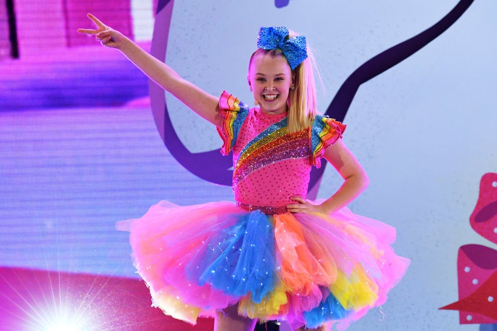 JoJo Siwa Dance Moms Reunion Red Carpet Viral Dance