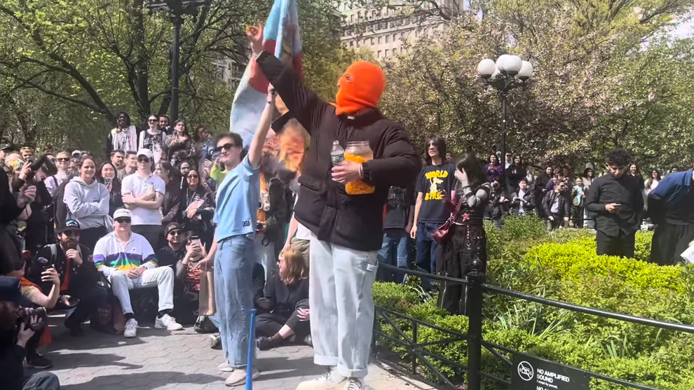 How 'Cheeseballman' Went Viral For Eating Cheeseballs