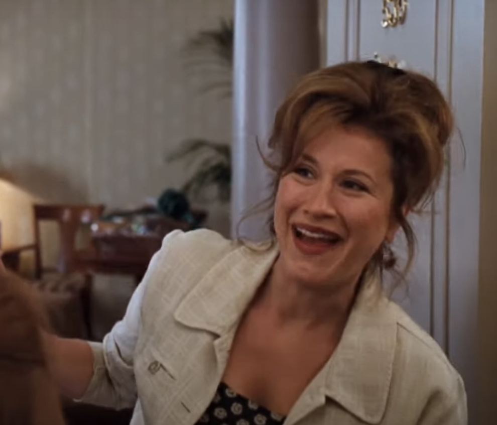 The Parent Trap's Lisa Ann Walter Couldn't Afford Family Vacation