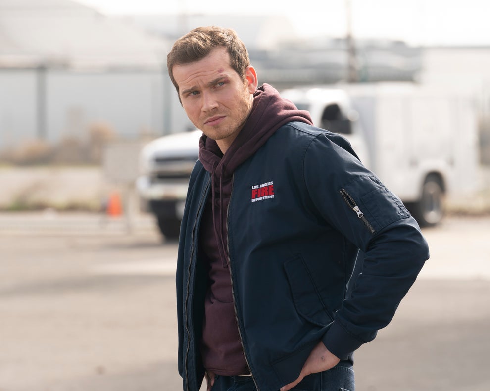 The Internet Reacts To 911 Buck Bisexual Reveal