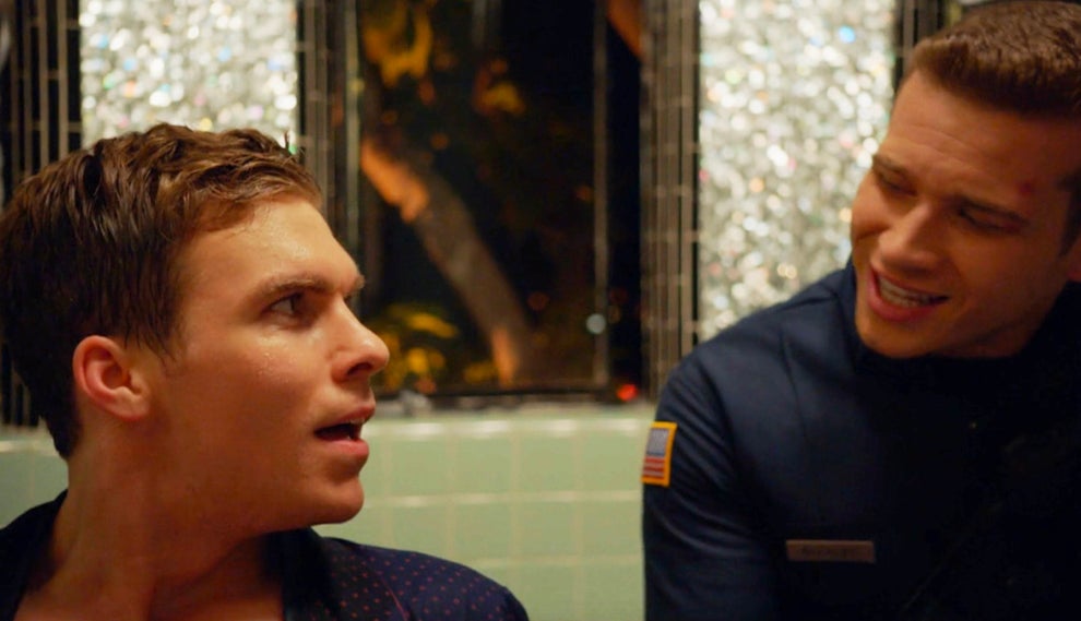 The Internet Reacts To 911 Buck Bisexual Reveal