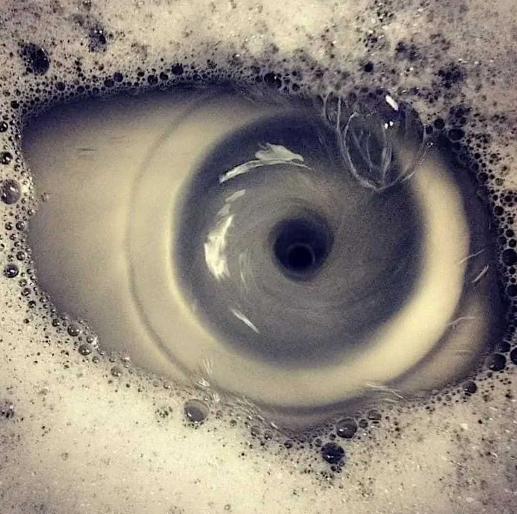 Visual Illusions 19 Photos Challenging Perceptions