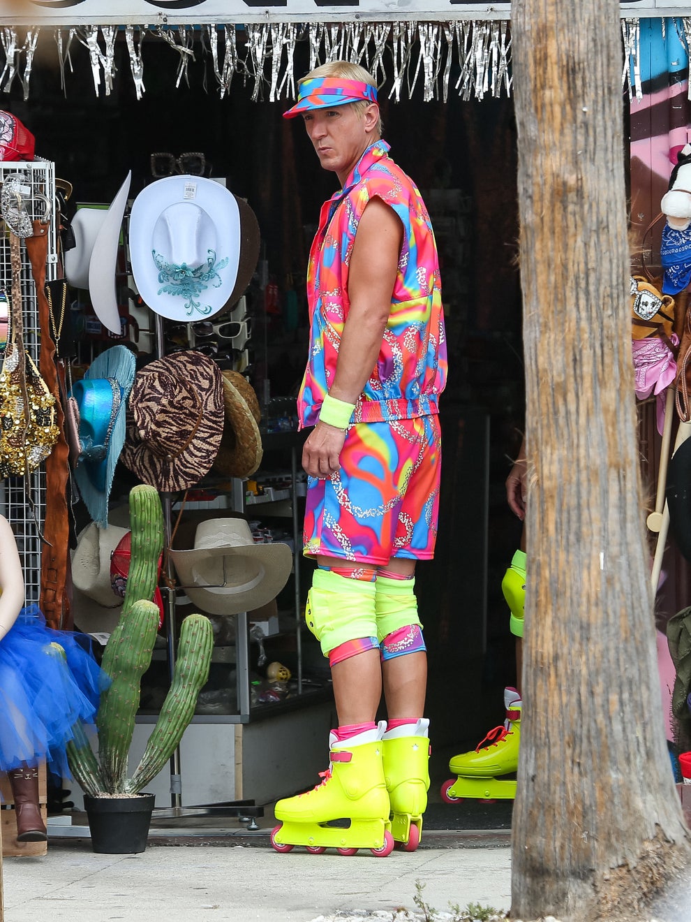 38 Fascinating Pictures Of Actors And Their Stunt Doubles