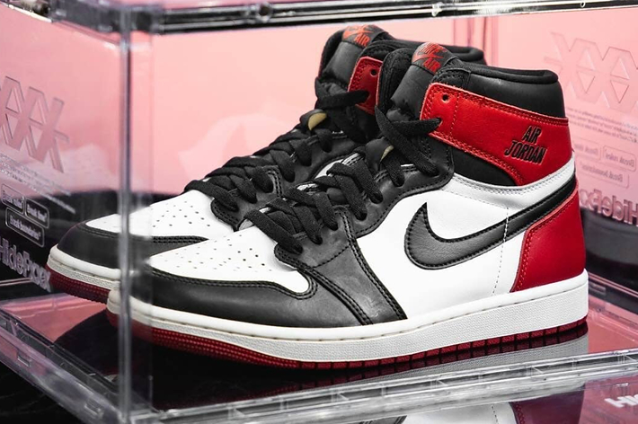 Air Jordan 1 High 'Bred' 1984 Sample Auction | Complex