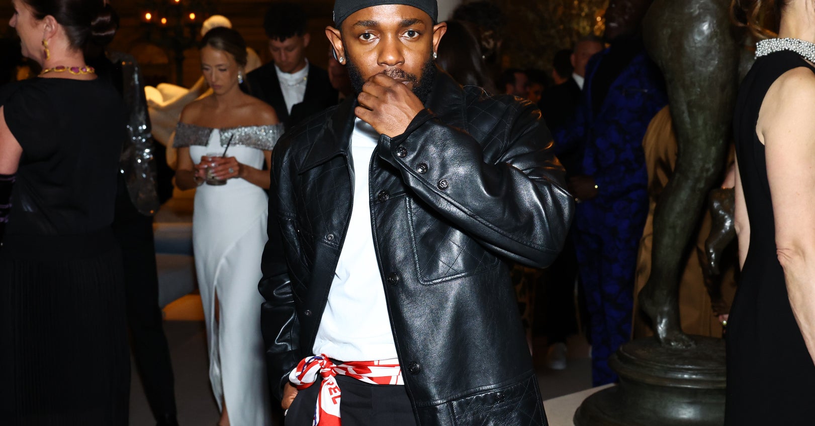 Kendrick Used Old Tweets For Drake Disses Like '69 God,' 'OV-ho' | Complex