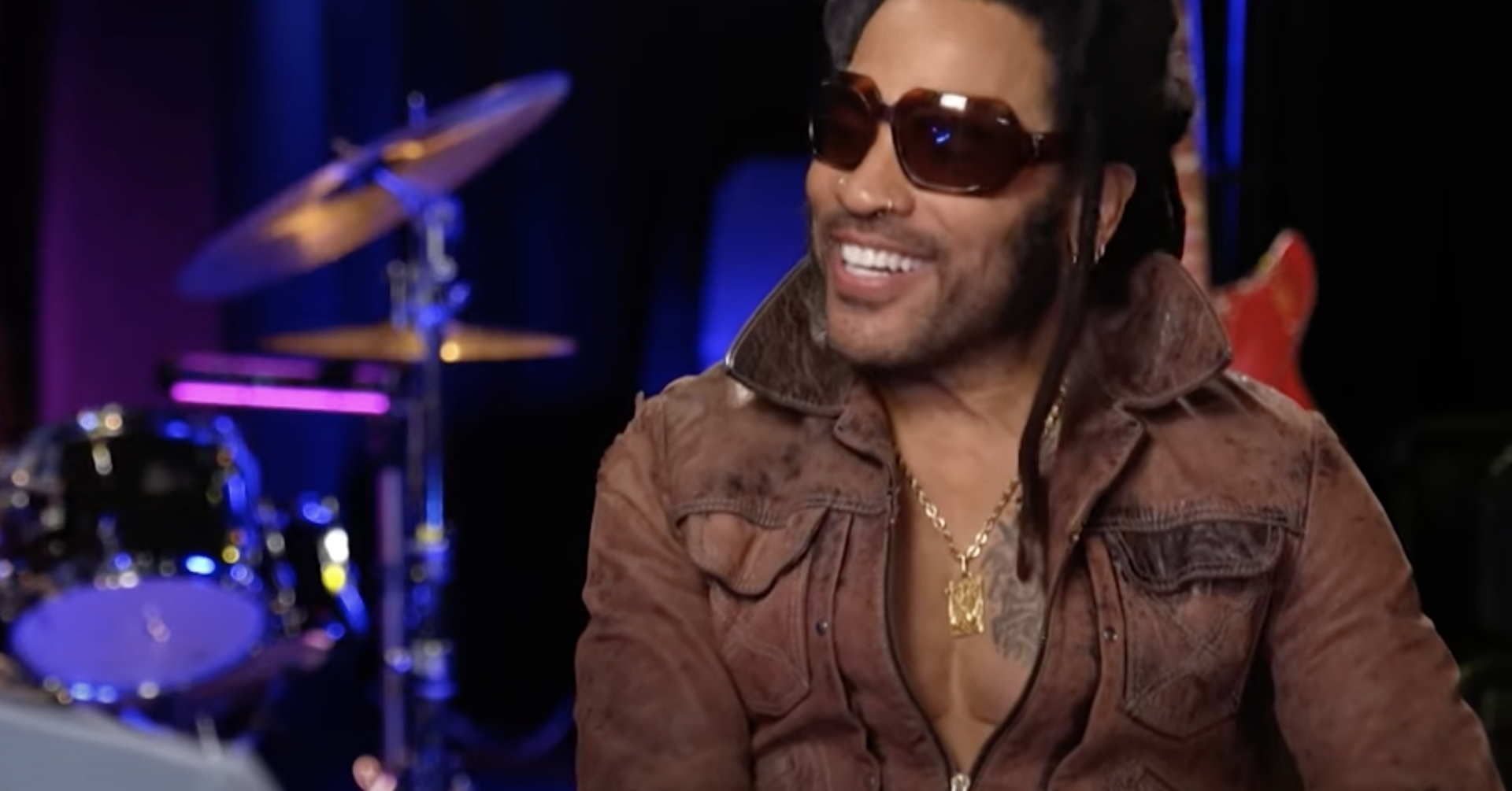 Gayle King Flirts With Lenny Kravitz, Asks About Dating Life | Complex