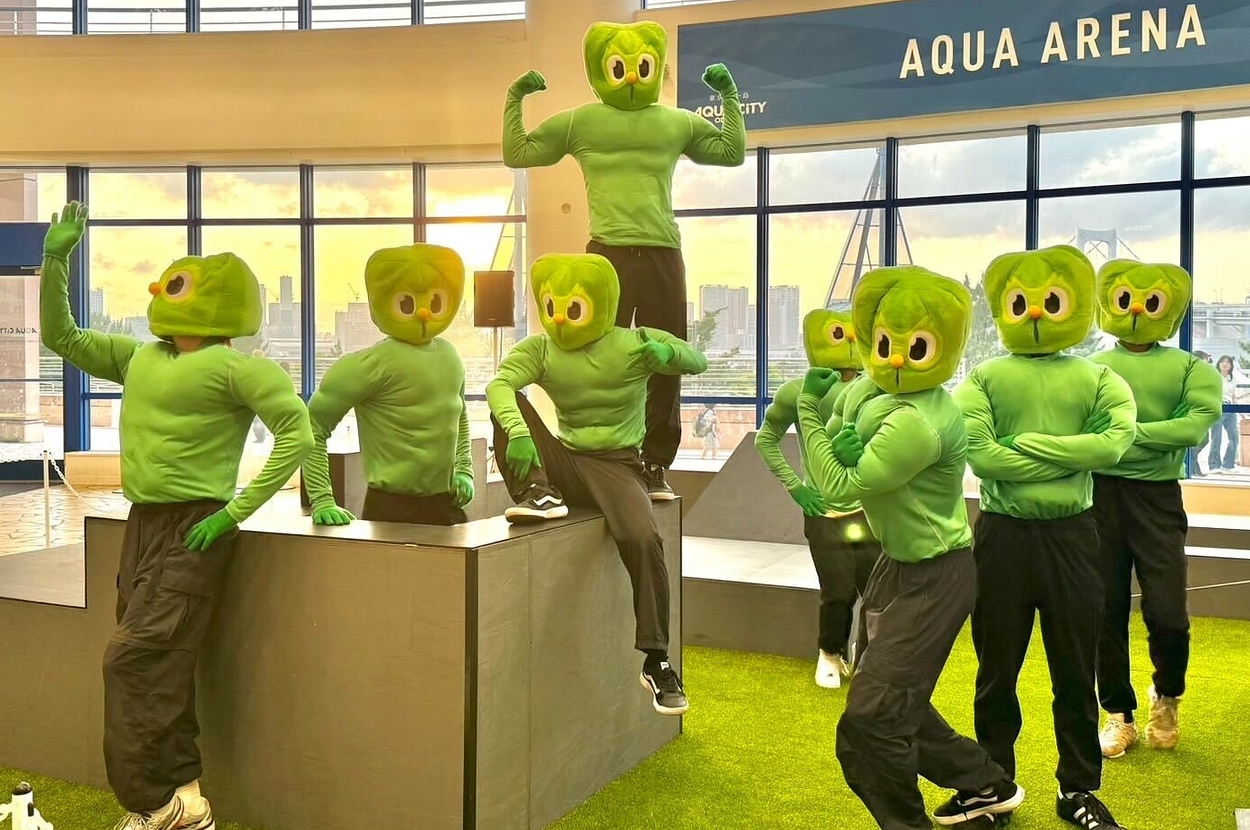 【動画＆画像】「どこまでも追いかけるよ」「意外と動けるね…」マッチョフクロウDuoを見る