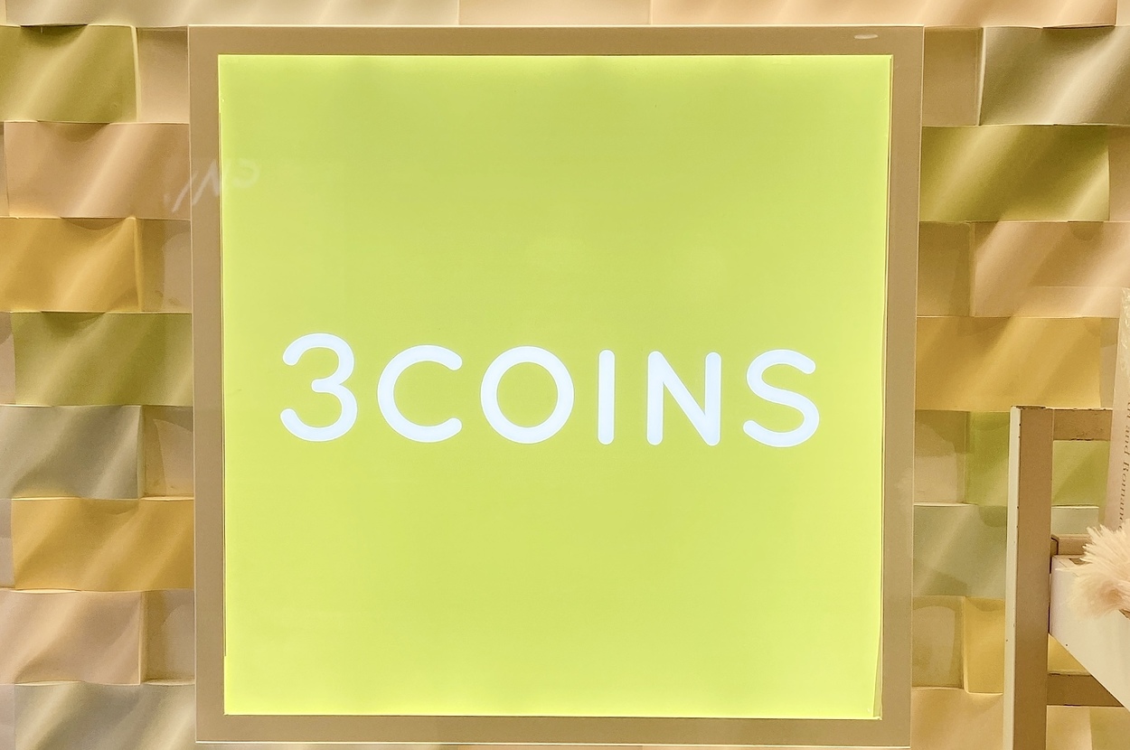 3coinsで即完売した「Switchコントローラー」が再販中！おしゃれデザインで、これが2750円ってすごすぎるよ…！【動画・画像】