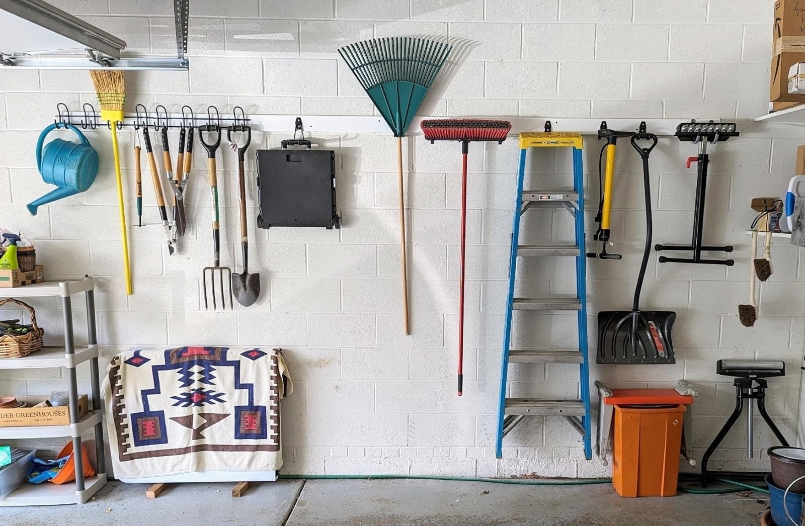 If Your Family Has Accumulated A Vast Amount Of Stuff, These 26 ...