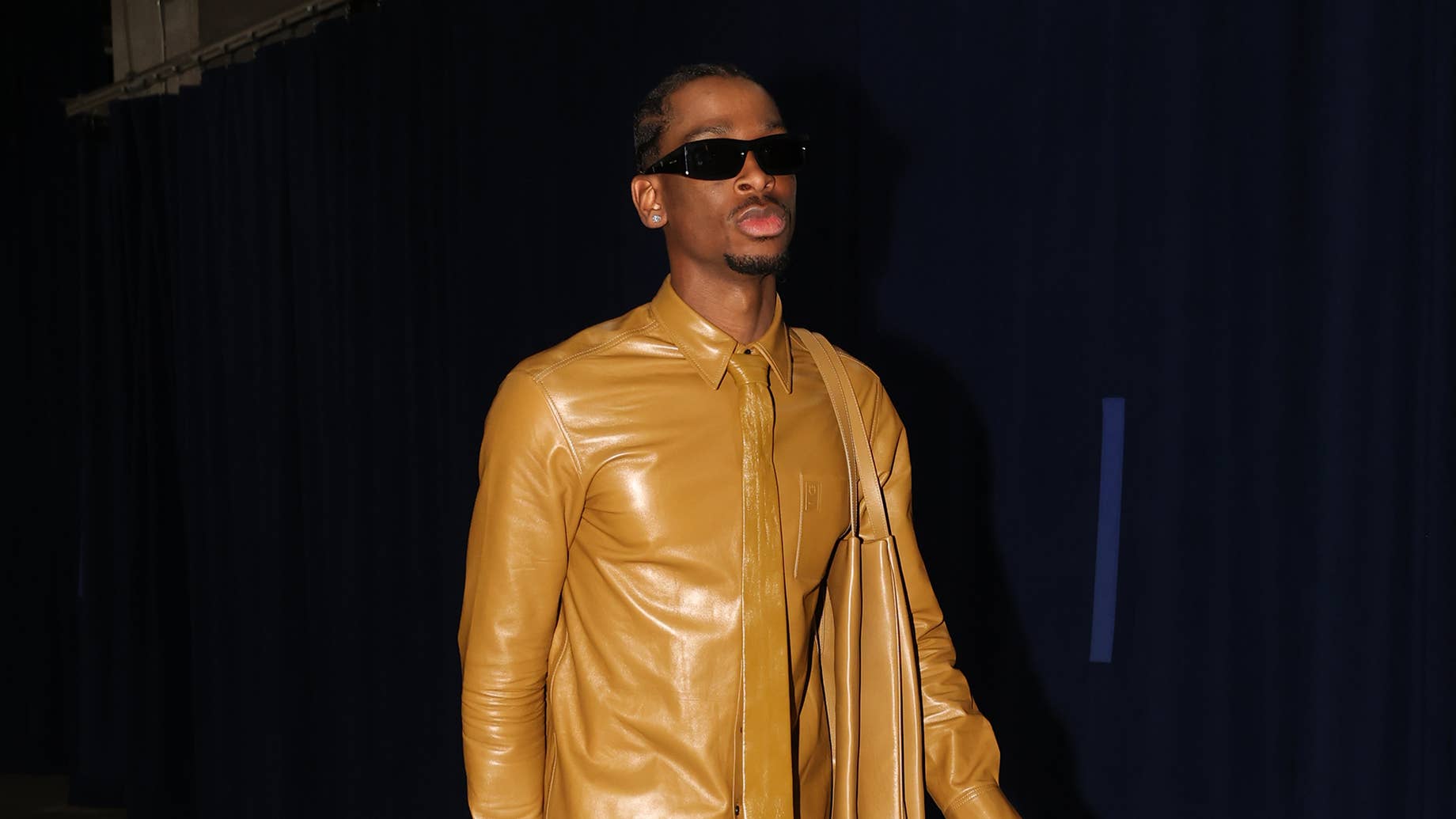 Fans Poke Fun at Shai Gilgeous-Alexander's All-Gold Leather Outfit ...