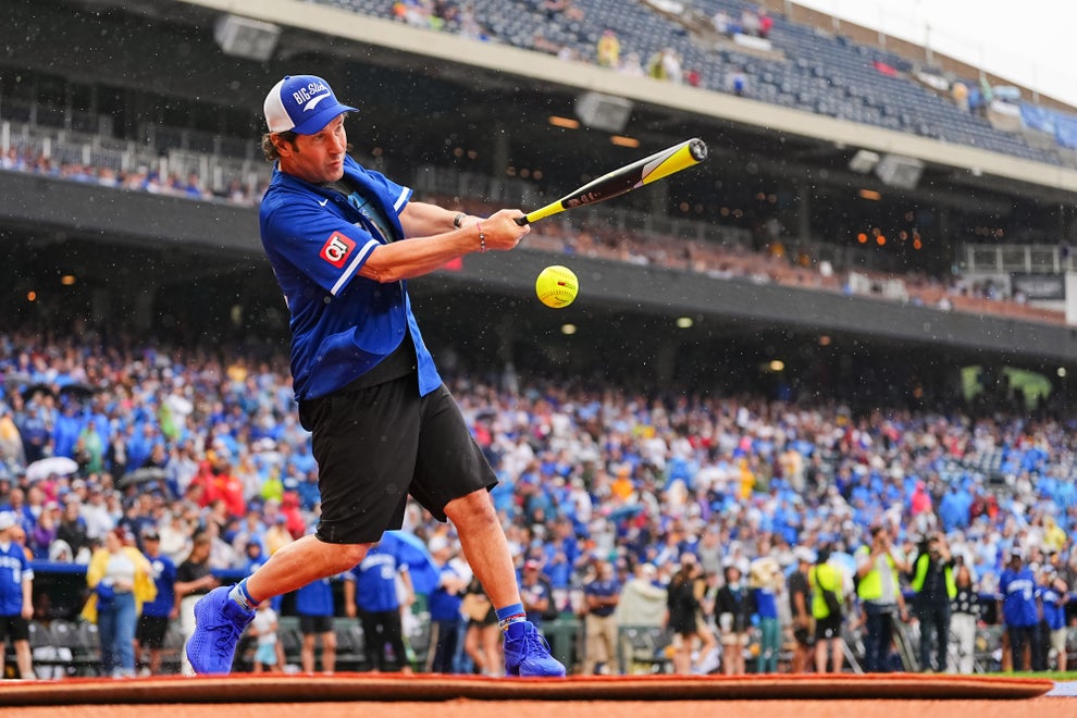 Paul Rudd Debuts Adidas AE 1 Cleat | Complex