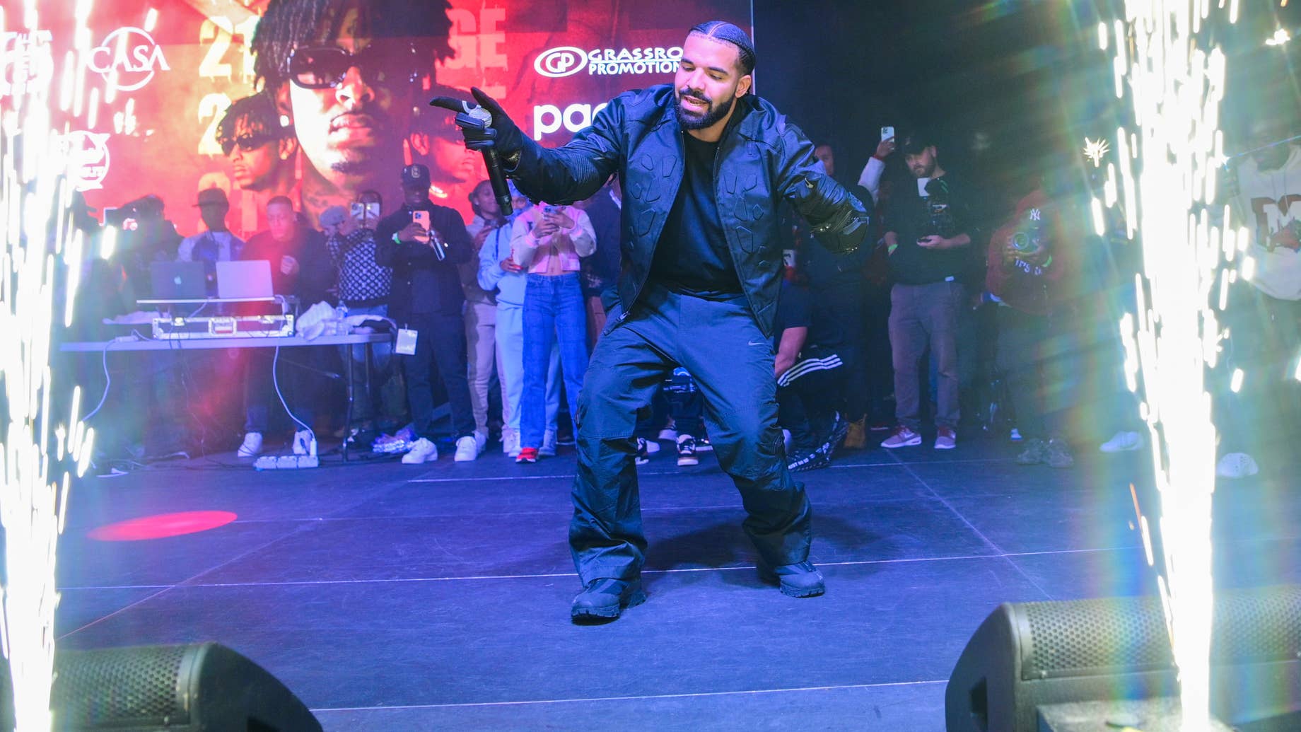 Drake’s Big Pants Look Garners Confusion, Praise, and Everything in ...