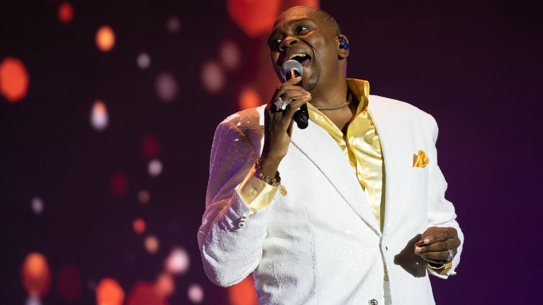 Four Tops Singer Says Hospital Put Him in Straitjacket | Complex