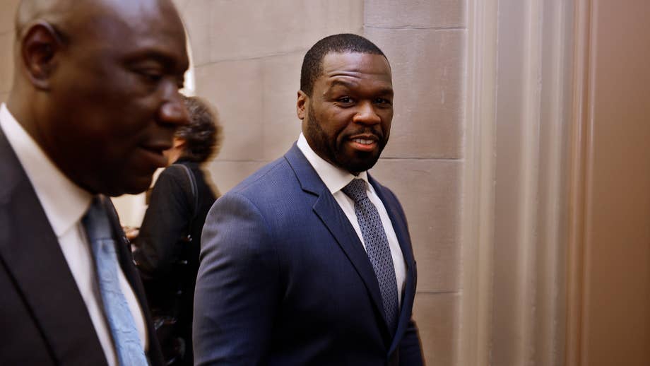 50 Cent Takes Photo With Lauren Boebert | Complex