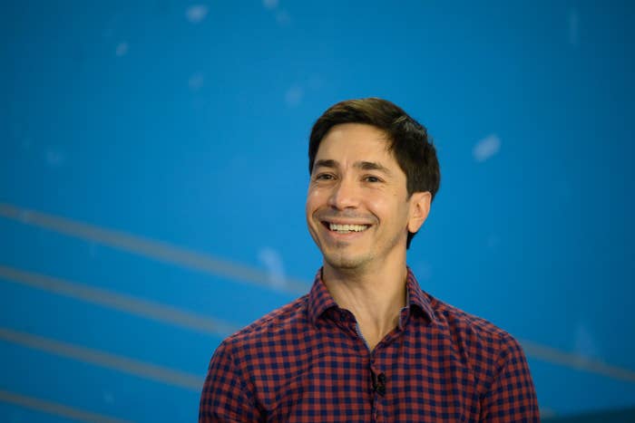 Justin Long Pooped The Bed While Kate Bosworth Slept